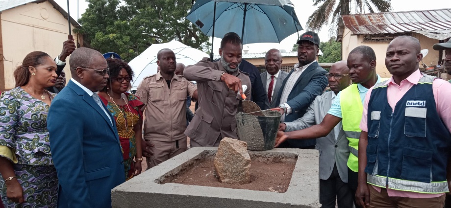 Côte d’Ivoire / La première pierre du Lycée municipal.