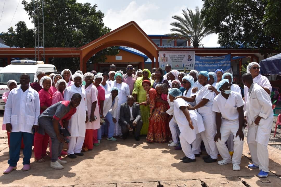 Santé : Guinée / MSHP, remise d’un important lot d’uniformes.