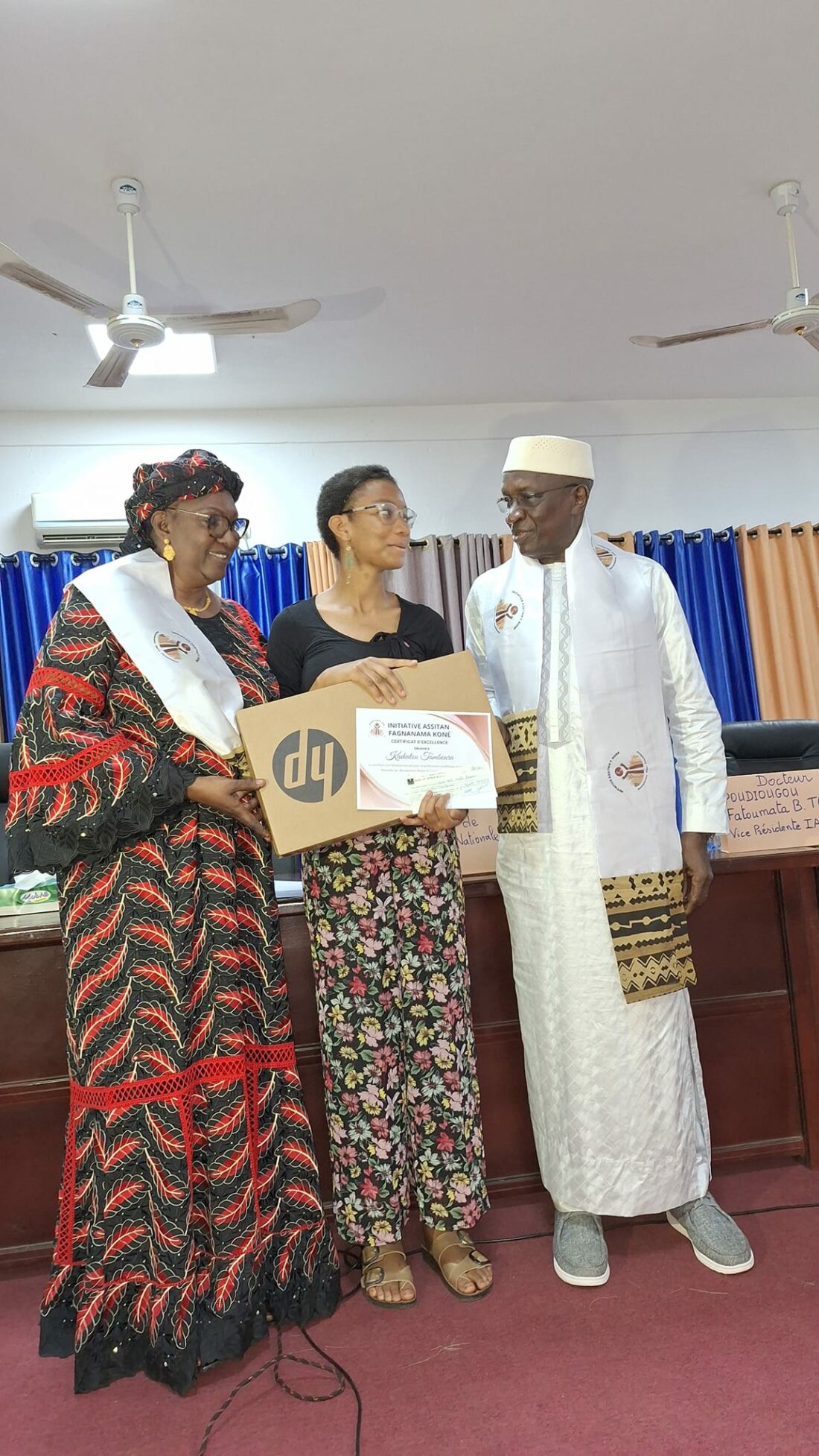 Mali / Cérémonie de remises de prix aux premières nationales.