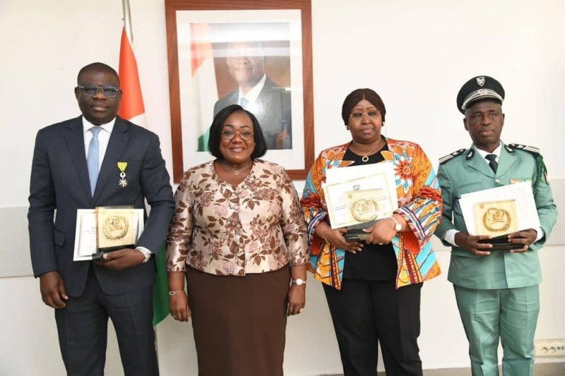Côte d'Ivoire / Fonction Publique - Prix national d’Excellence.