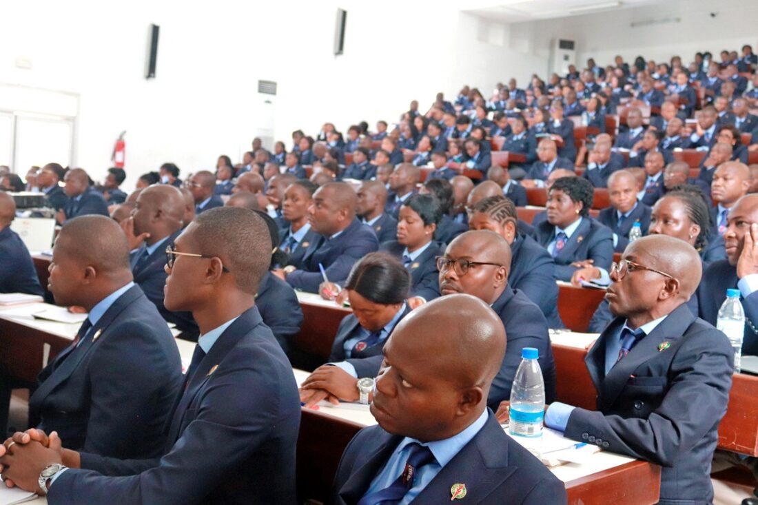 ENA / Conférence des élèves de la 60 eme promotion.