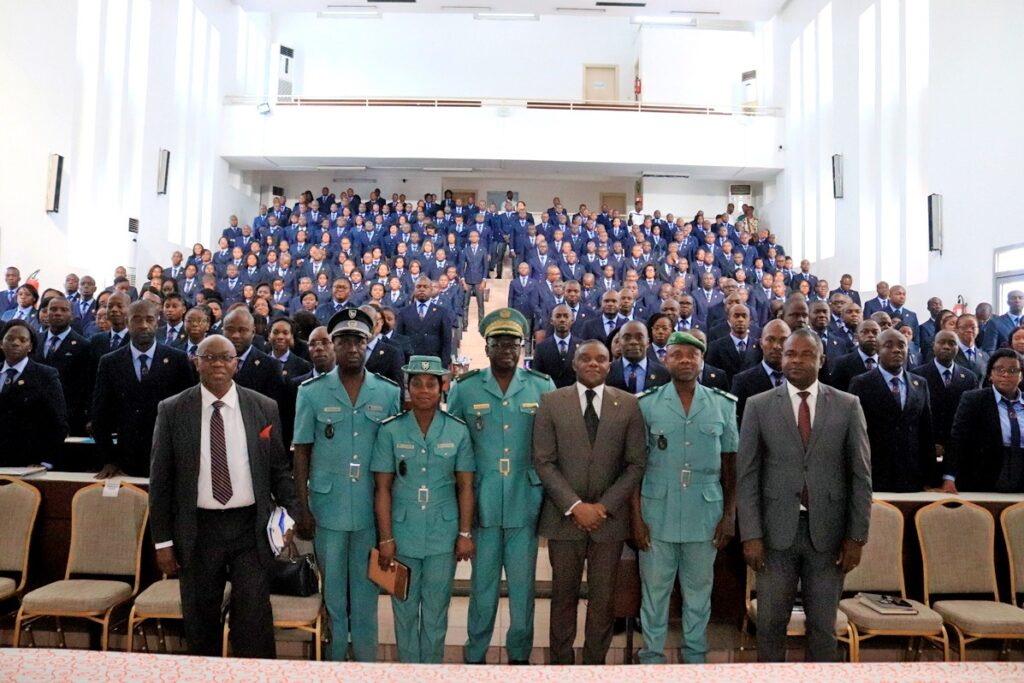 ENA / Conférence des élèves de la 60 eme promotion.