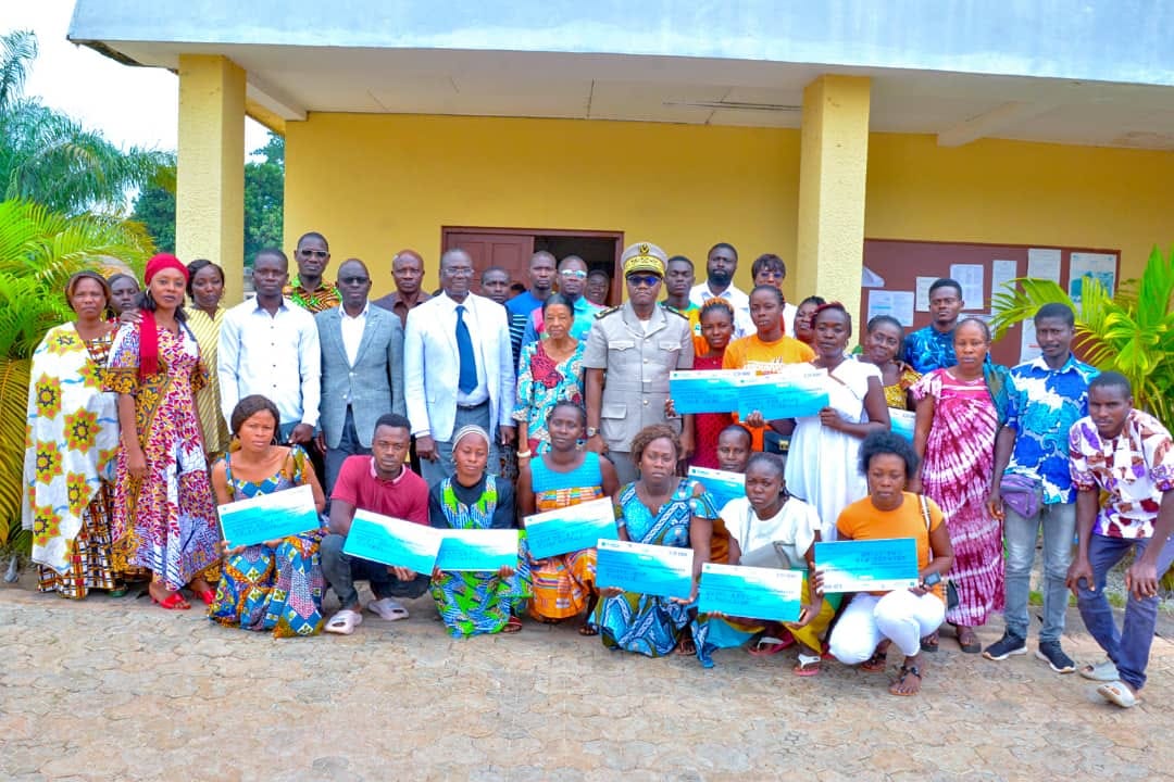 Côte d'Ivoire / Toumodi : 38 jeunes bénéficiaires des Travaux.